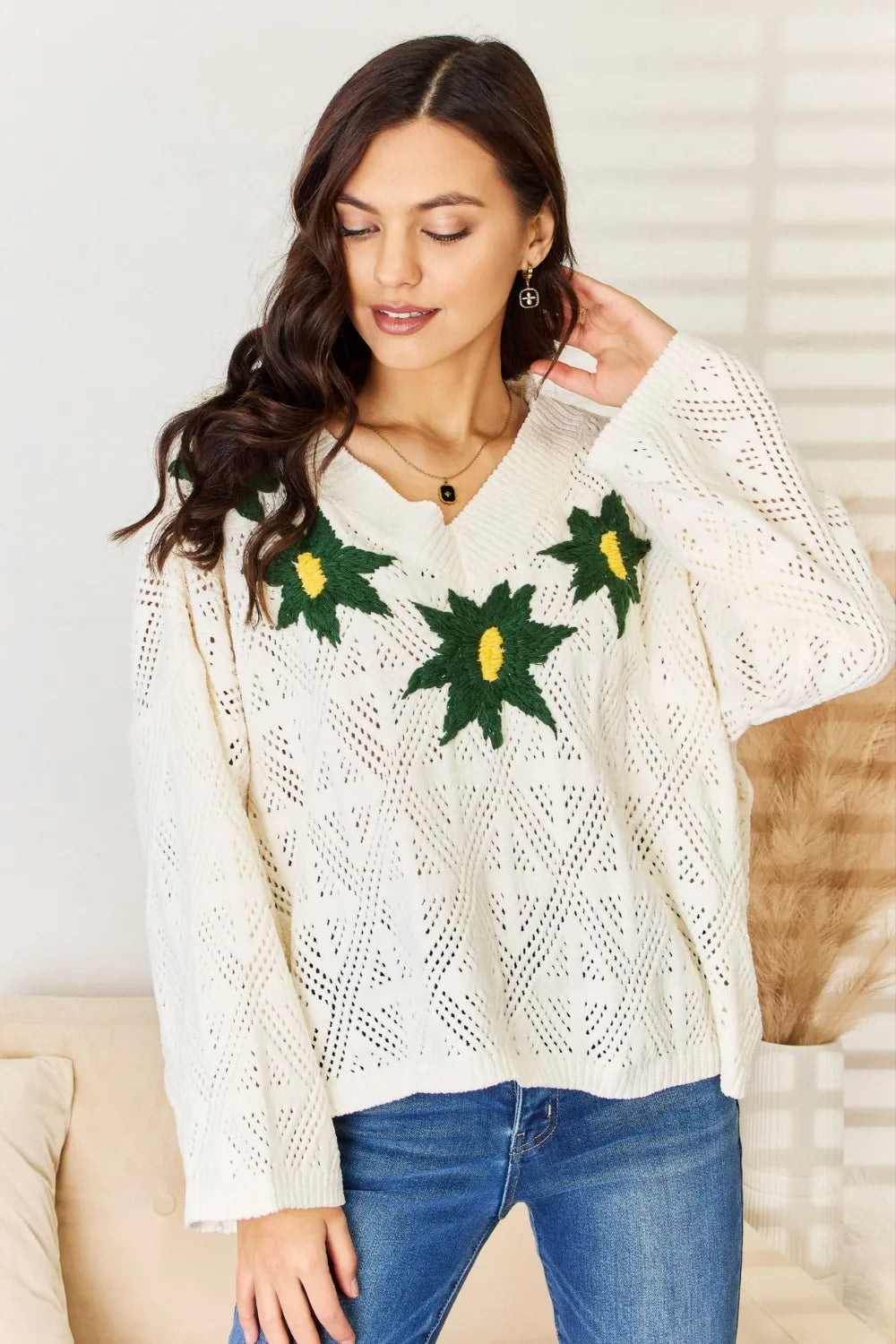 POL Floral Embroidered Pattern V-Neck Sweater – Cedar & Moore